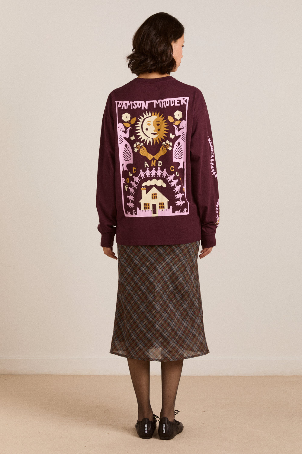 paper cut gals ls tee - fig – Damson Madder