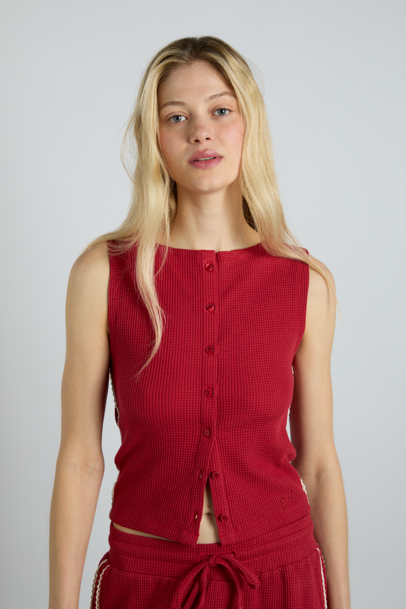 betsie waffle button tank- red – Damson Madder